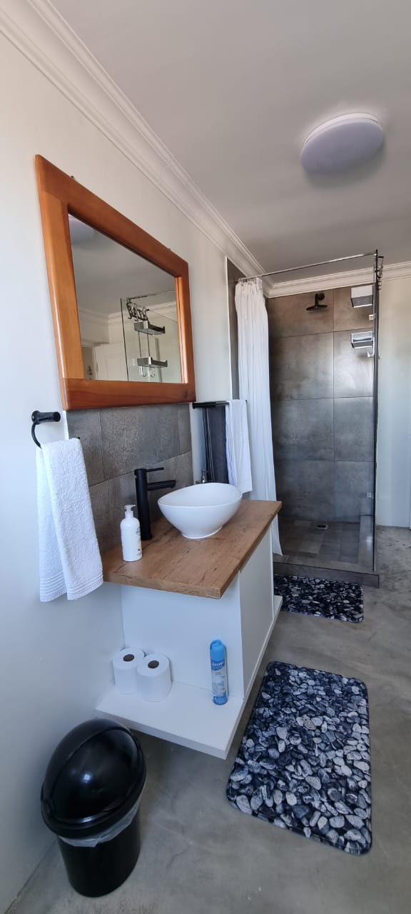 MaKarLi Blu — Self-Catering Holiday Accommodation